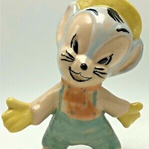 Warner Bros. | Other | Vintage Sniffles 94s Character Mouse Set | Poshmark